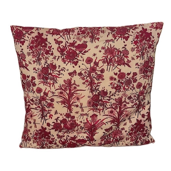 Gucci | Accents | Authentic Vintage Gucci Flora Motif Pillow | Poshmark